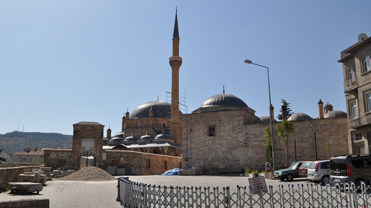 Nevşehir'de Kurşunlu camii ne zaman ibadete açılacak? - FİB HABER ... Nevşehir'de Kurşunlu camii ne zaman ibadete açılacak? - FİB HABER ...