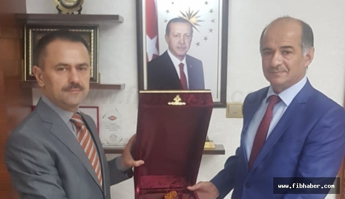 SGK Nevşehir İl Müdürü Polat'tan Vali Aktaş'a Veda Ziyareti - FİB HABER ... SGK Nevşehir İl Müdürü Polat'tan Vali Aktaş'a Veda Ziyareti - FİB HABER ...