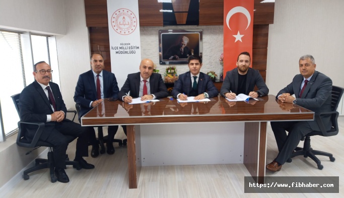 Gülşehir'de Doğa Tohumculuk ile Mesleki Eğitim İşbirliği protokolü ... Gülşehir'de Doğa Tohumculuk ile Mesleki Eğitim İşbirliği protokolü ...